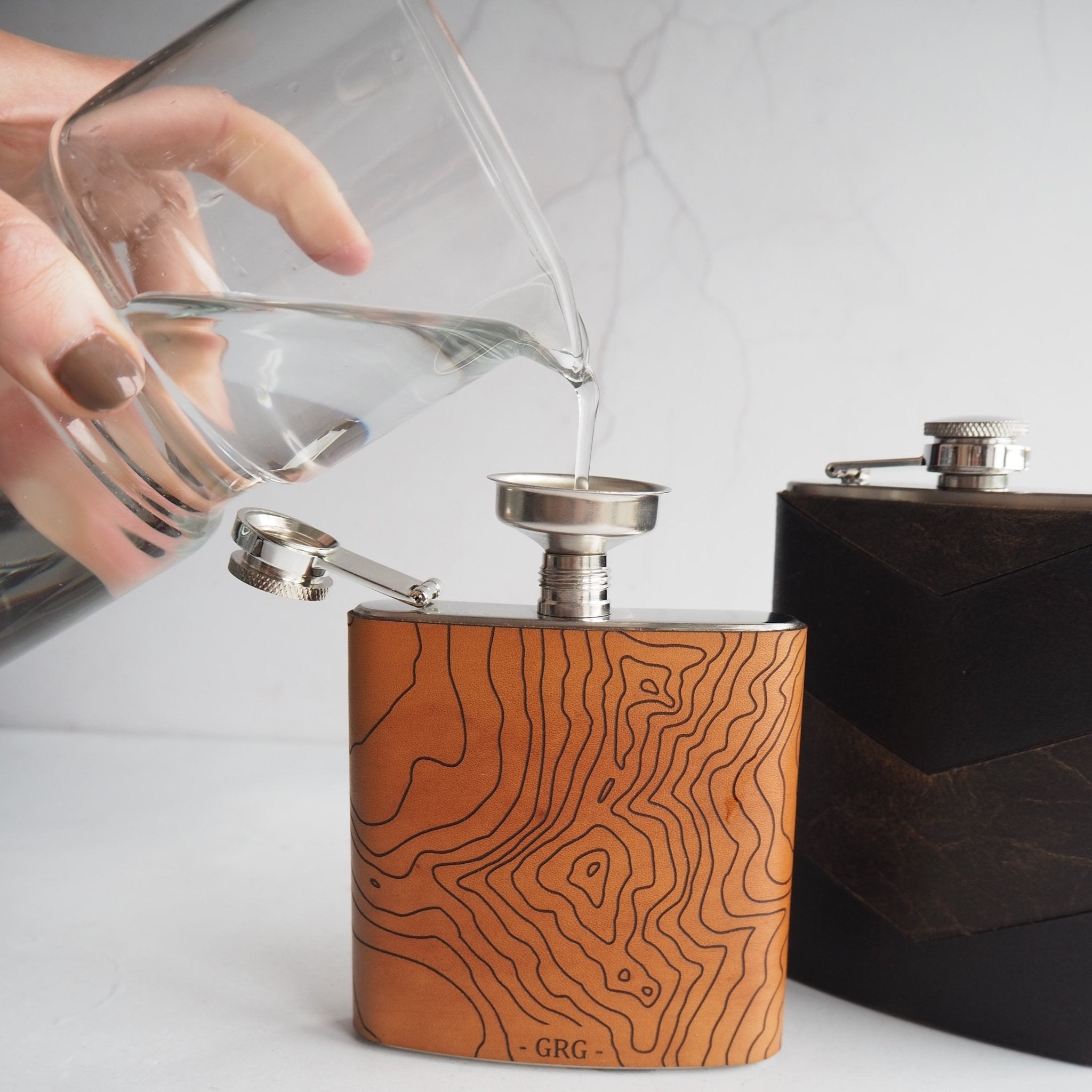 How to Clean a Hip Flask - Easy Hip Flask Cleaning Tips – HÔRD