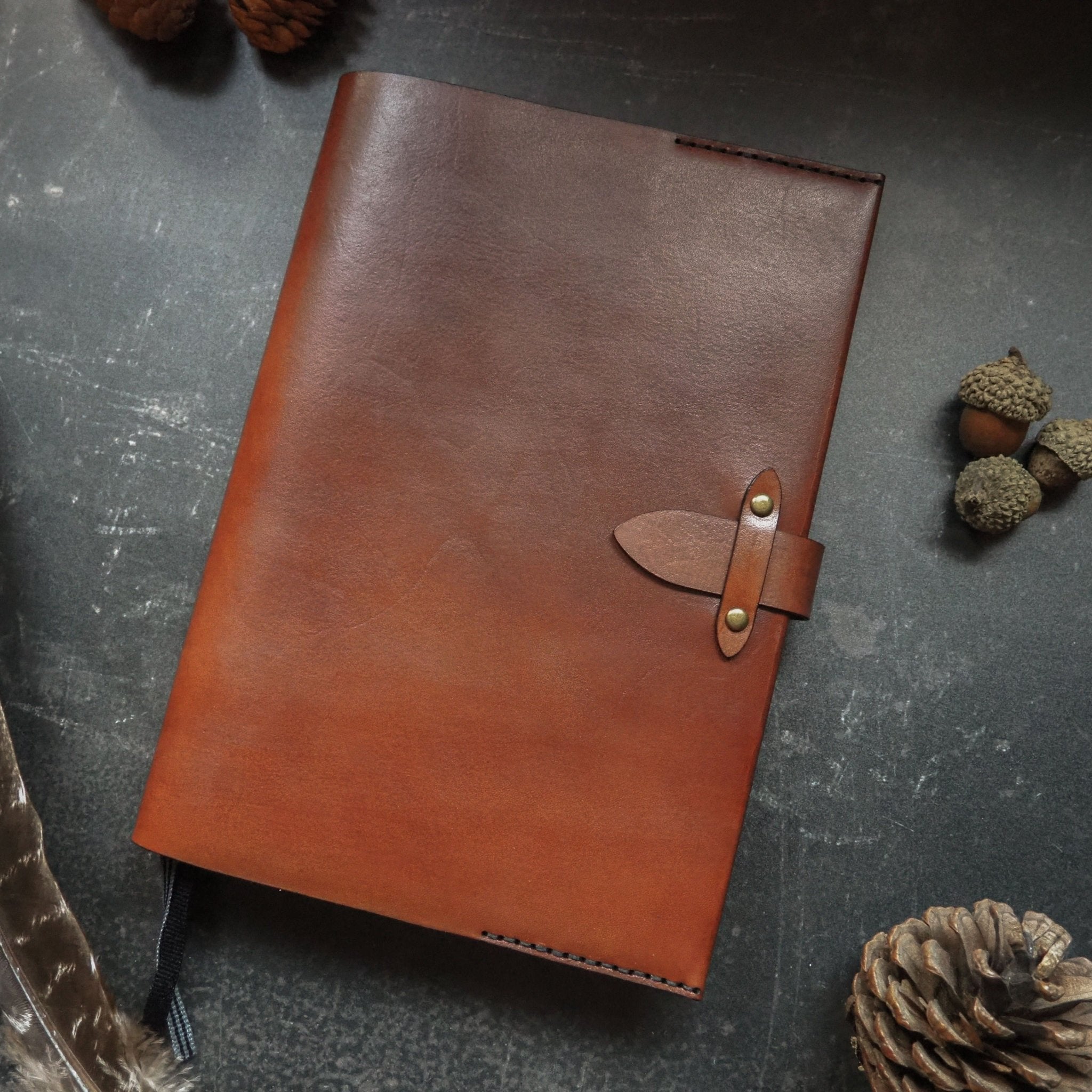 Leather Notebook Cover With Clasp A5 – HÔRD