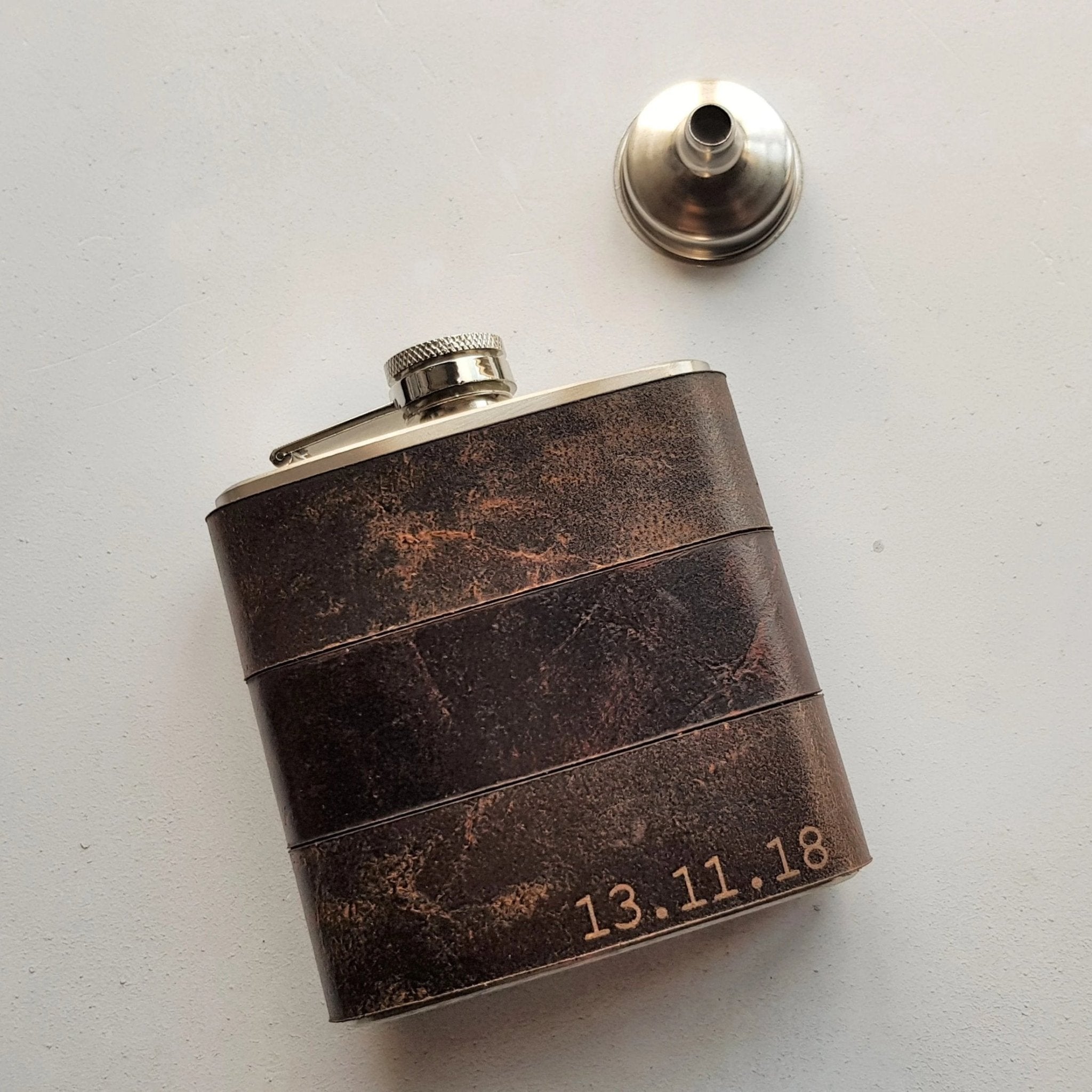 The Oak and Peat Leather Flask | Engraved Leather Hip Flask – HÔRD